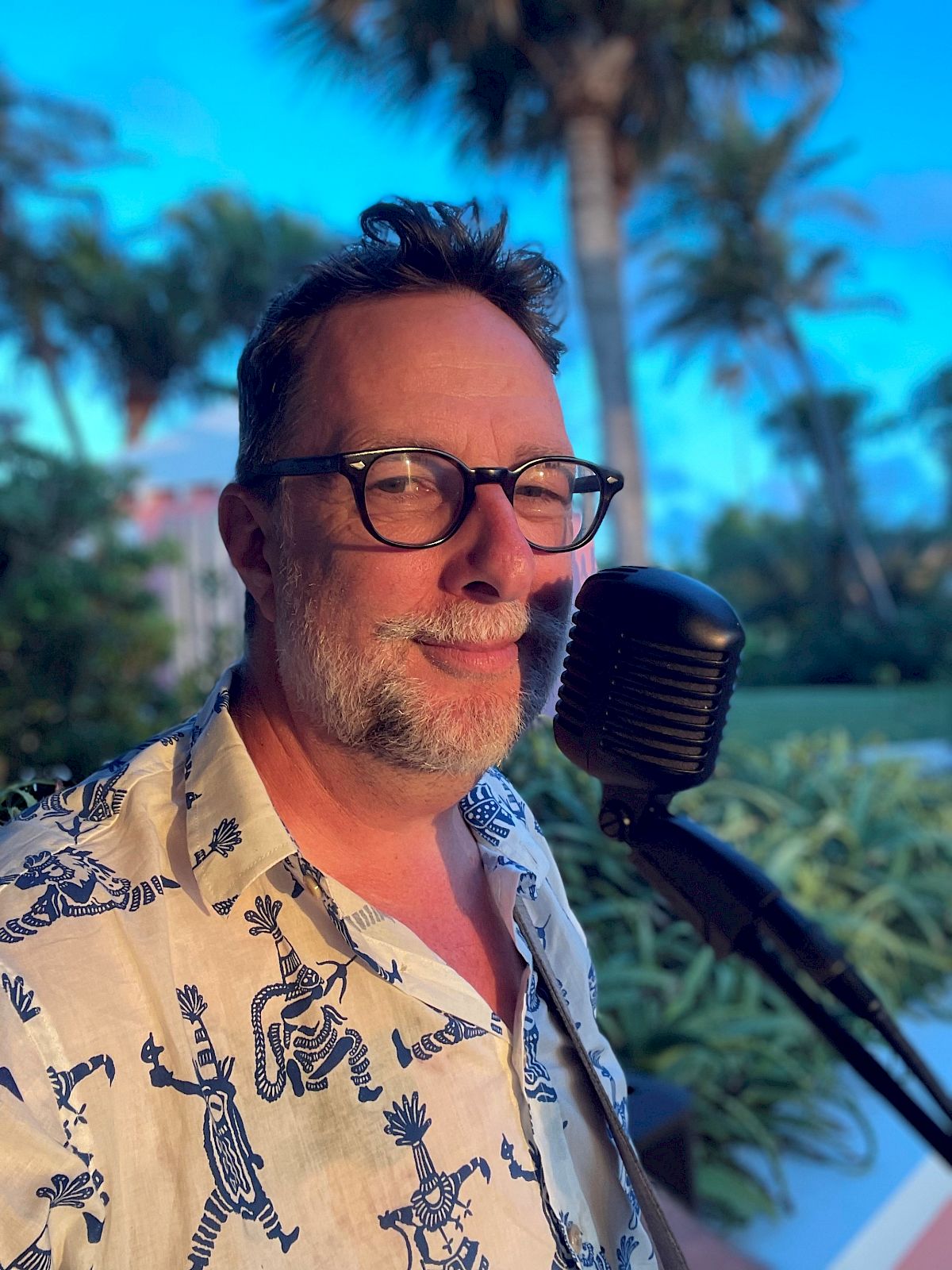 Ukulele Sunset Sessions with Mike Hind